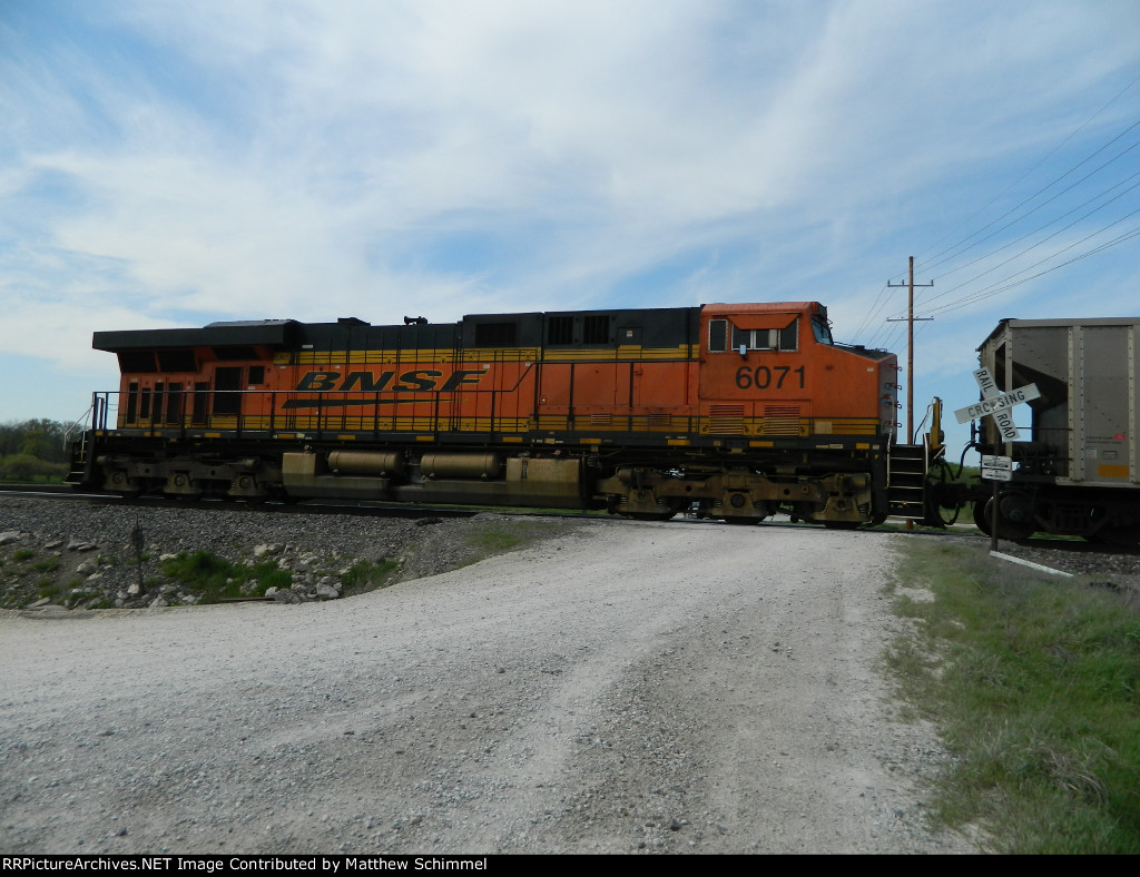 BNSF 6071